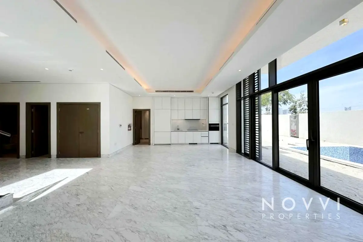 Villa: Landscaped | Burj Khalifa View | Phase III | dubizzle Dubai