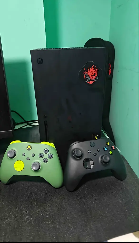 Xbox Series X Console with Two Controllers | dubizzle Dubai