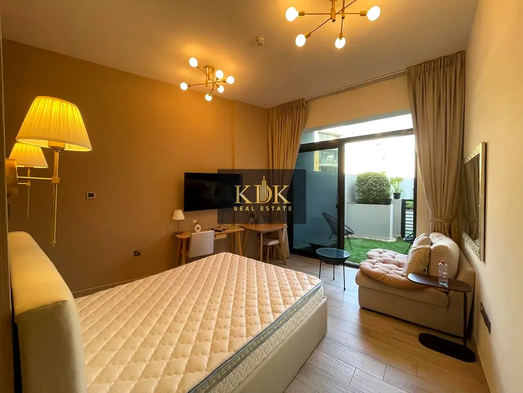 Apartment: Fully Furnished | Pool View | High End Quality | dubizzle Dubai