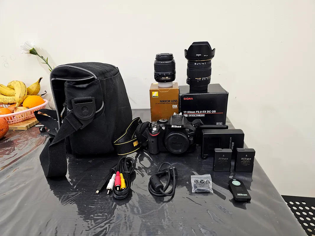 Nikon D5200 full kit with Sigma Lens | dubizzle Sharjah