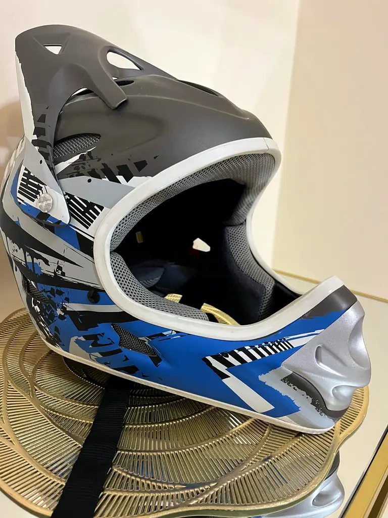 Motorcycle helmet | dubizzle Sharjah
