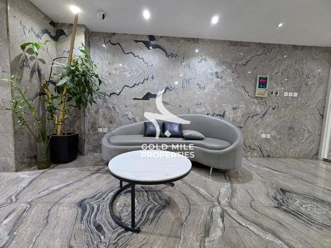 Apartment: SPACIOUS 3 BHK WITH STORE | FAMILY BUILDING | PRIME LOCATION ...