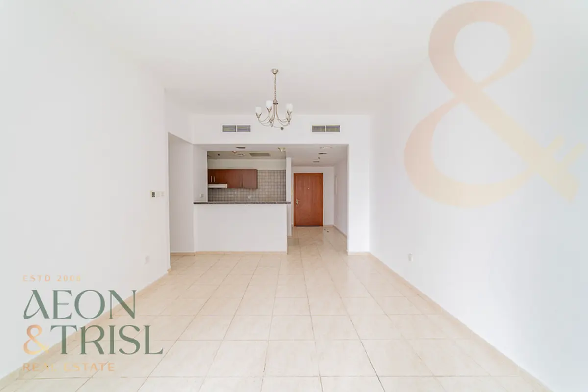 Apartment: 2 BR | Skycourts | Well maintained | Lower floor | dubizzle ...
