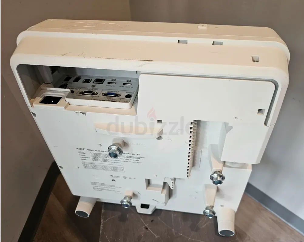NEC short throw projector | dubizzle Dubai