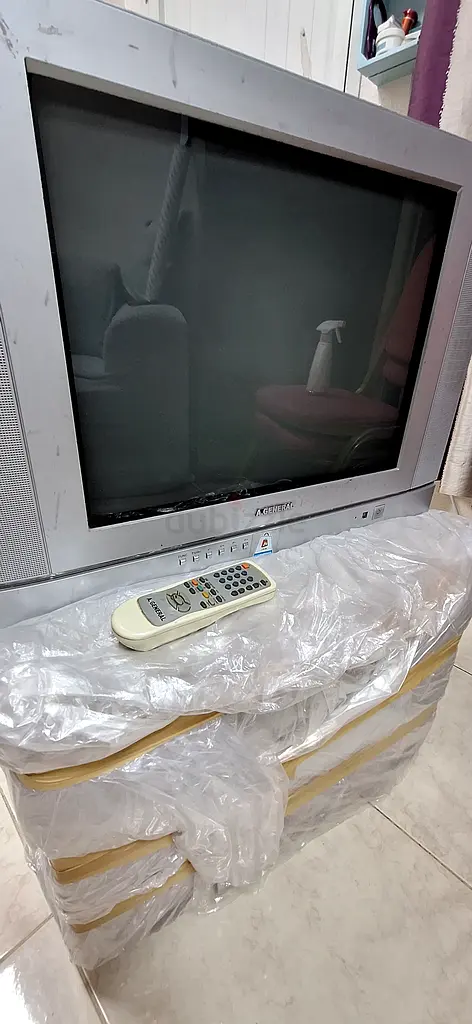 Classic CRT TV with Remote - Perfect for Collectors! | dubizzle Sharjah