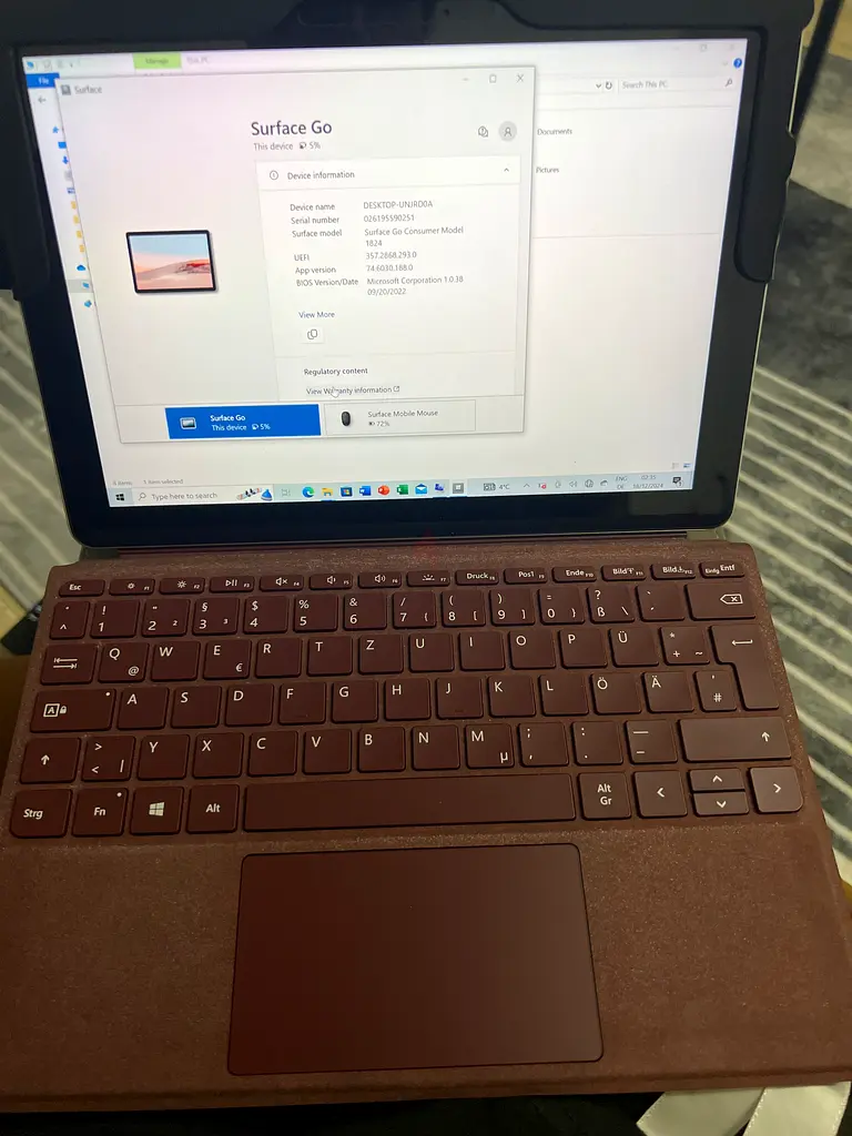 Microsoft Surface Go with Keyboard and mouse in Excellent Condition ...