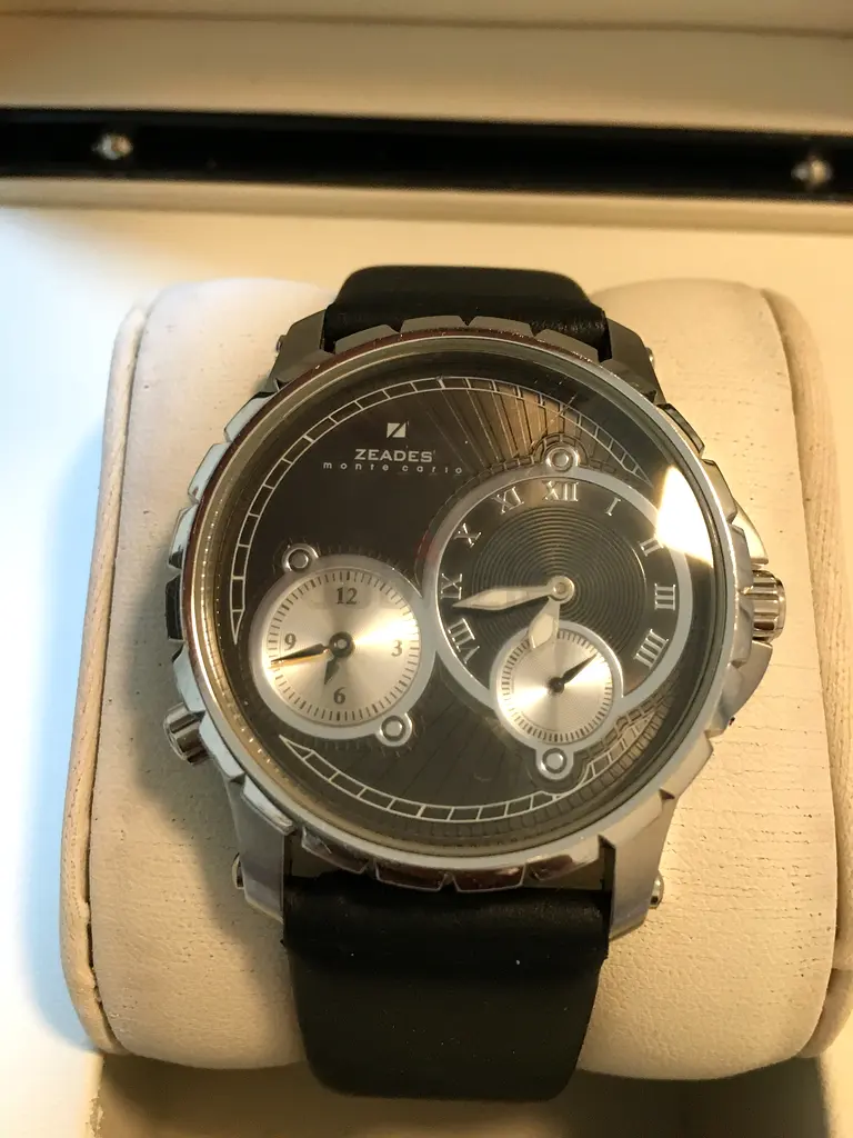 Stylish Mens Sport Watch with Chronograph | dubizzle Sharjah