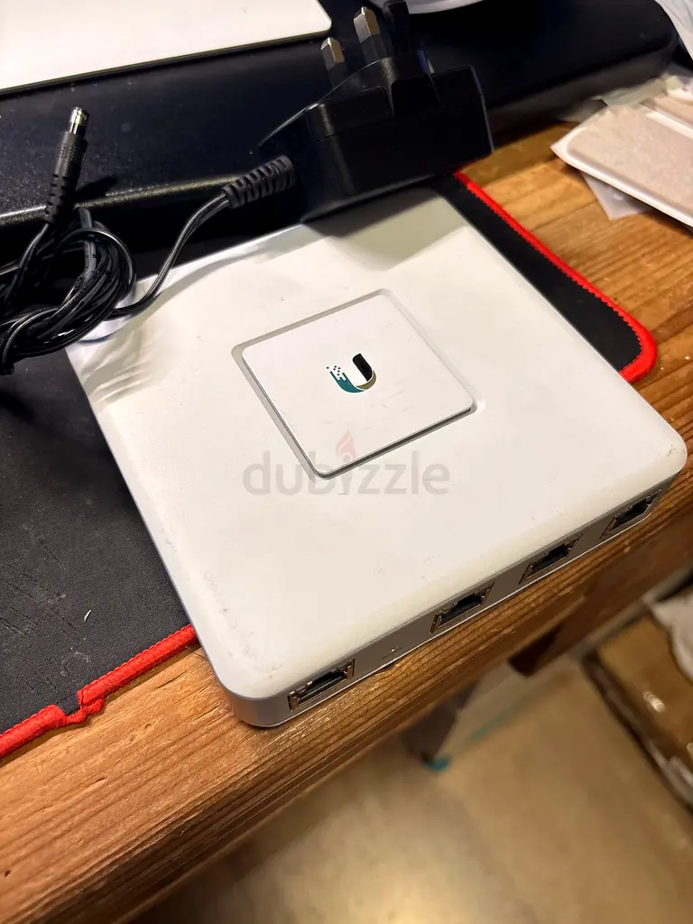 Unifi USG 3P router | dubizzle Dubai
