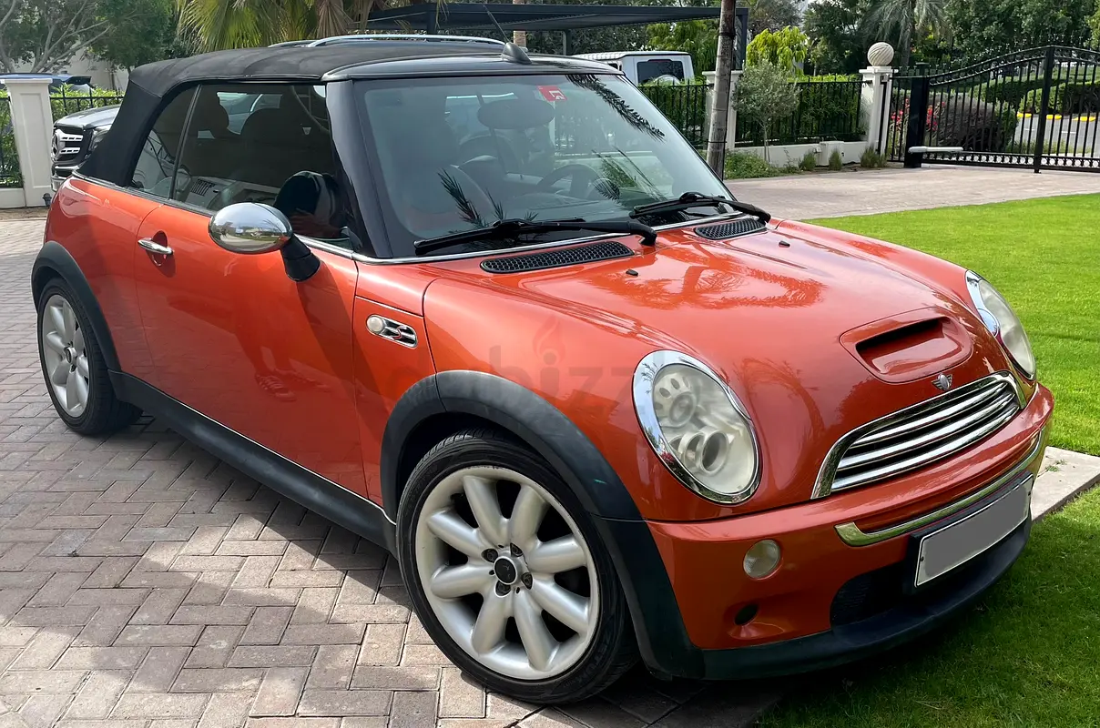 Classic Mini Cooper S Cabrio 2005 - Manual lovers! | dubizzle Dubai