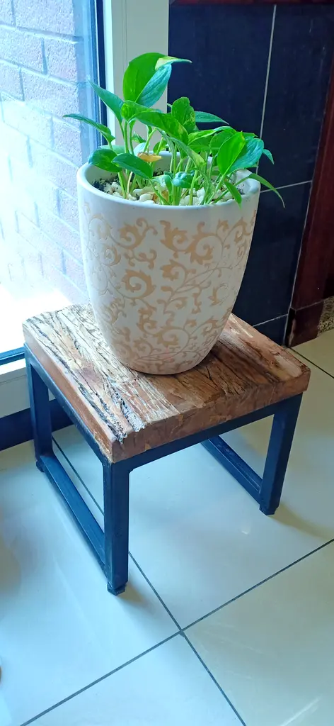 Railway wood Small Table with Glass Only for sale | dubizzle Abu Dhabi