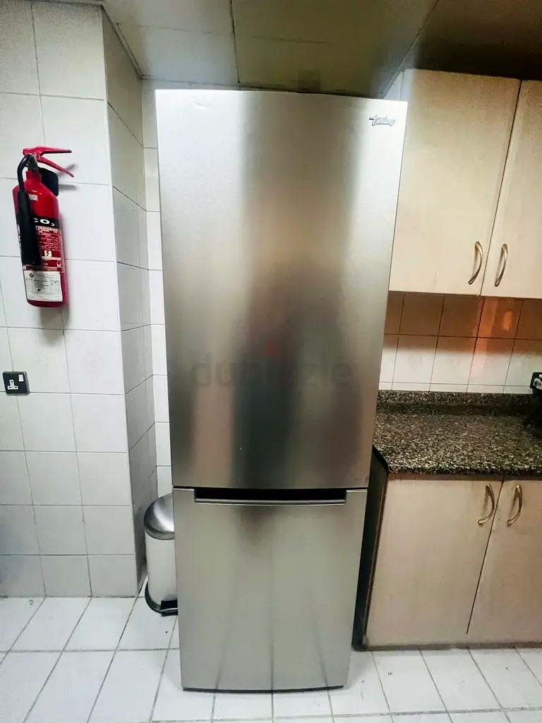 Refrigerator with bottom freezer in very good condition | dubizzle Abu ...