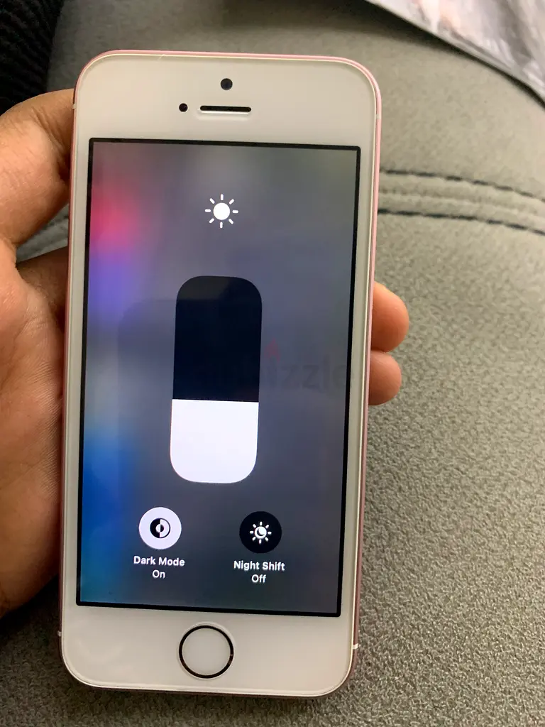 Used iPhone SE | dubizzle Sharjah