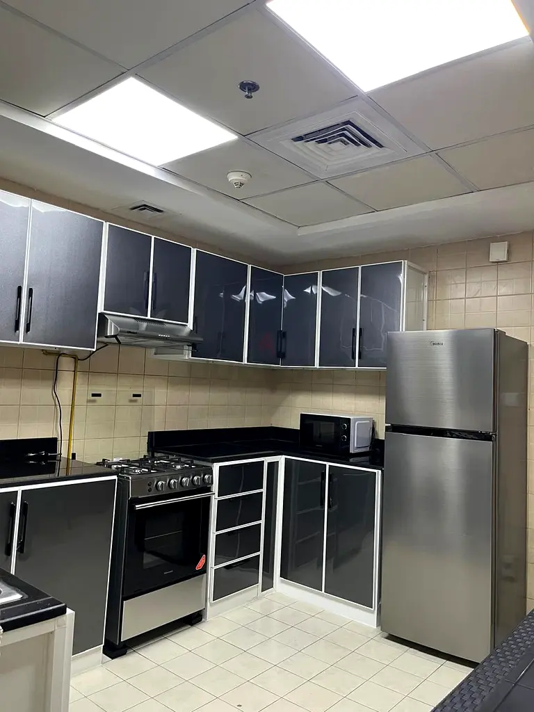 Apartment: LADIES Bed space in Downtown Dubai | dubizzle Dubai