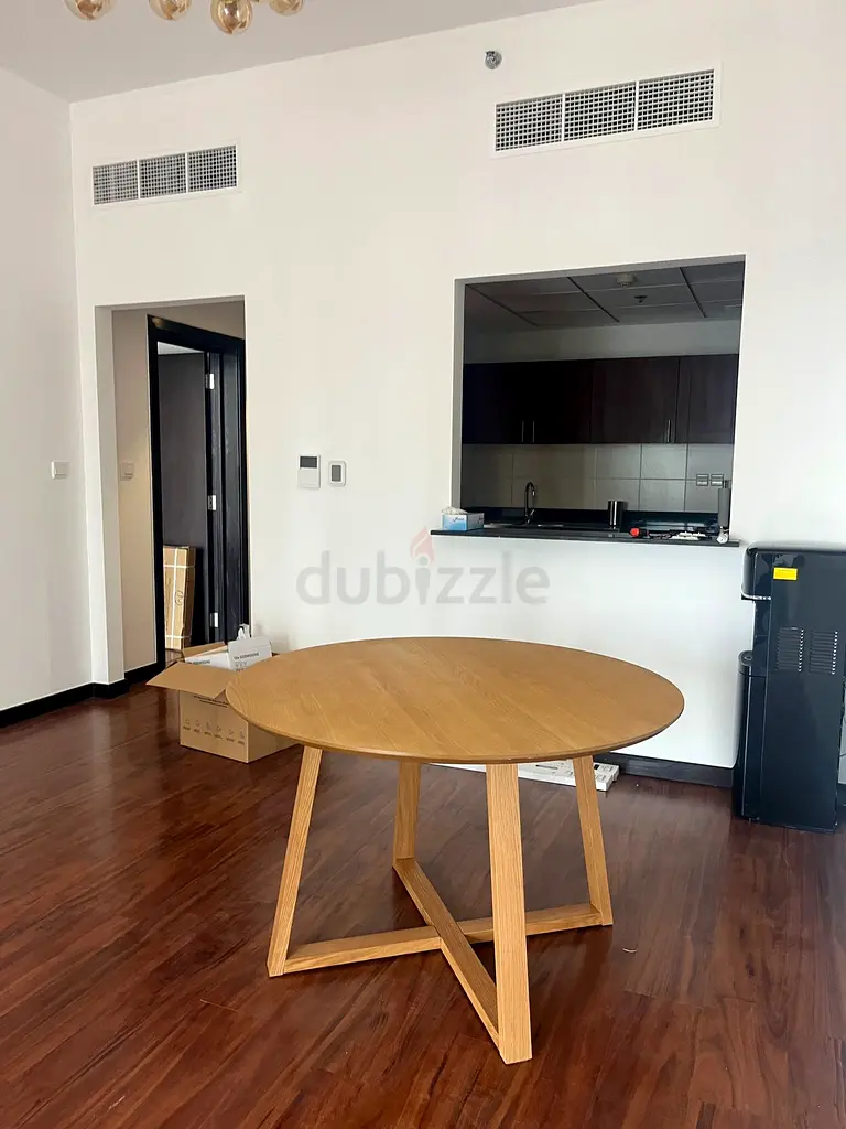 Dining table | dubizzle UAE