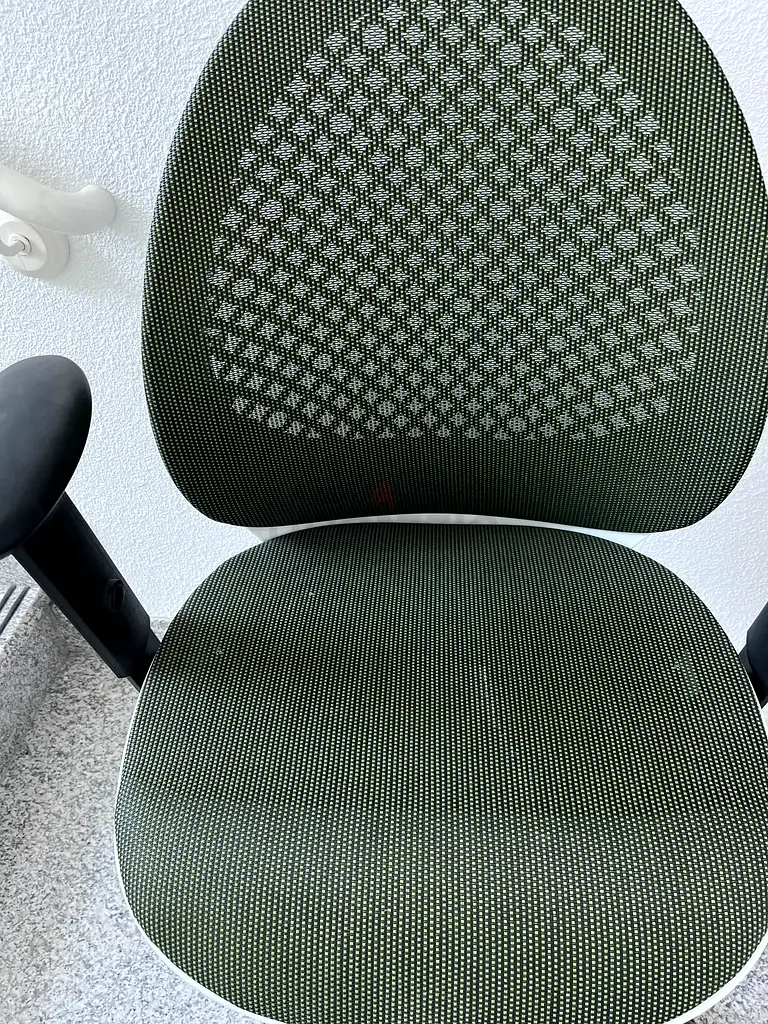 Ergonomic Office Chair for Sale | dubizzle Abu Dhabi