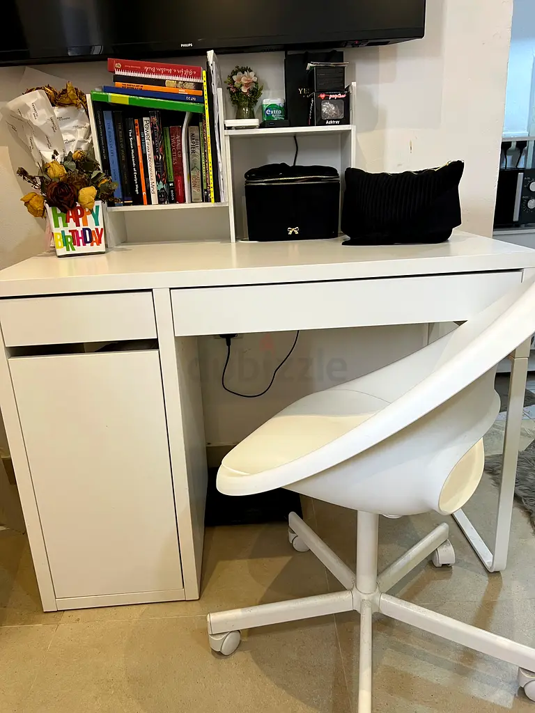 IKEA Modern White Study Table with Storage and mirror | dubizzle Abu Dhabi