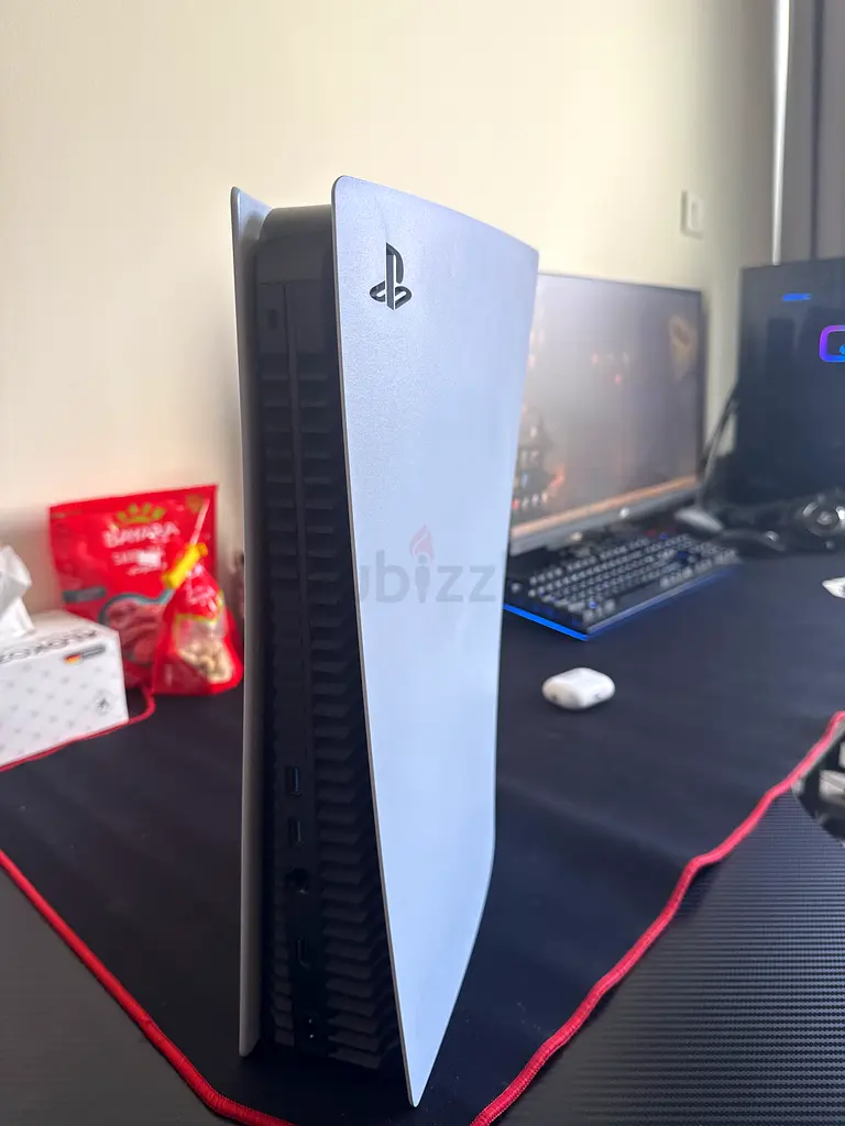 Playstation 5 disc model and controller and Call of duty black ops for ...