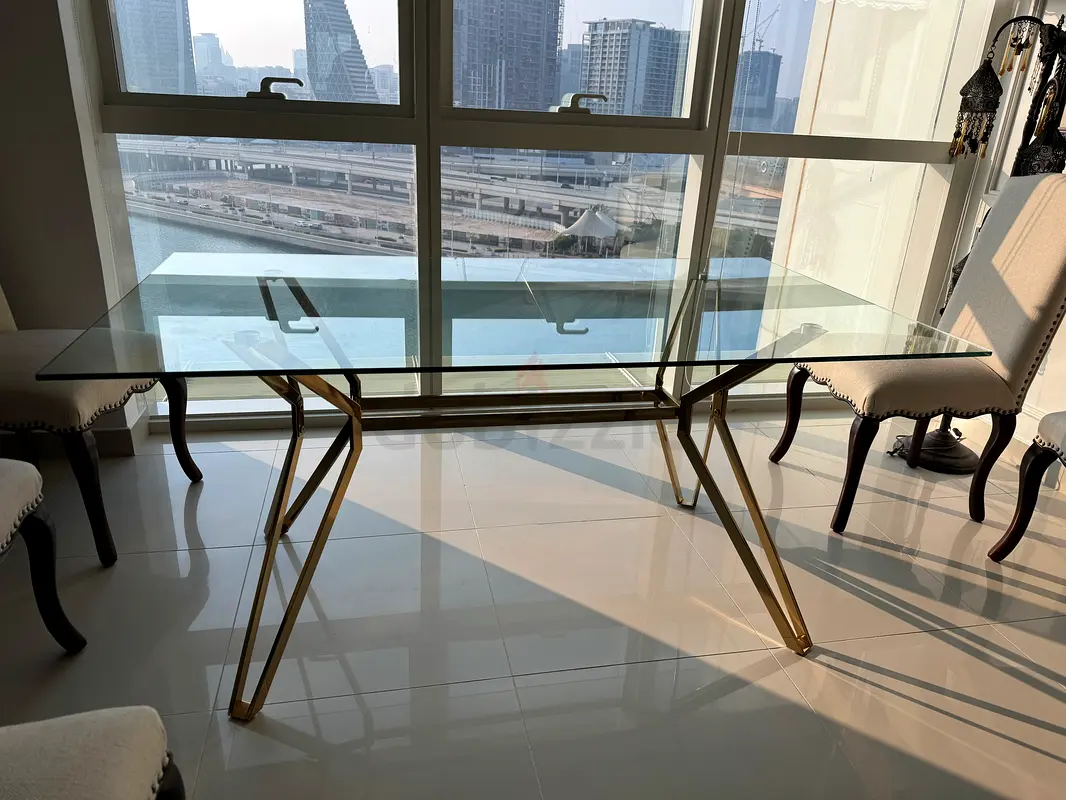 Glass Dining Table | dubizzle Abu Dhabi