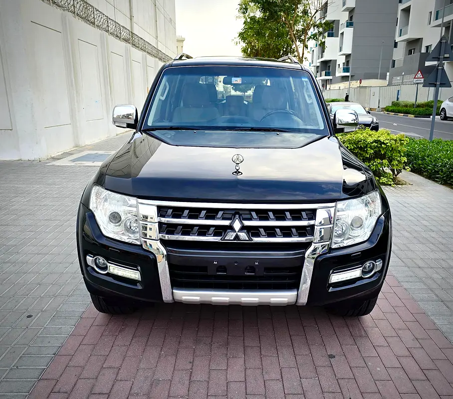 Mitsubishi Pajero 2016 / Single Owner / 3.5L - 6 Cylinder- 4X4 / Full ...