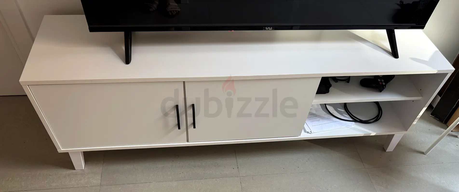 TV unit from Danub white color no scratches | dubizzle Sharjah