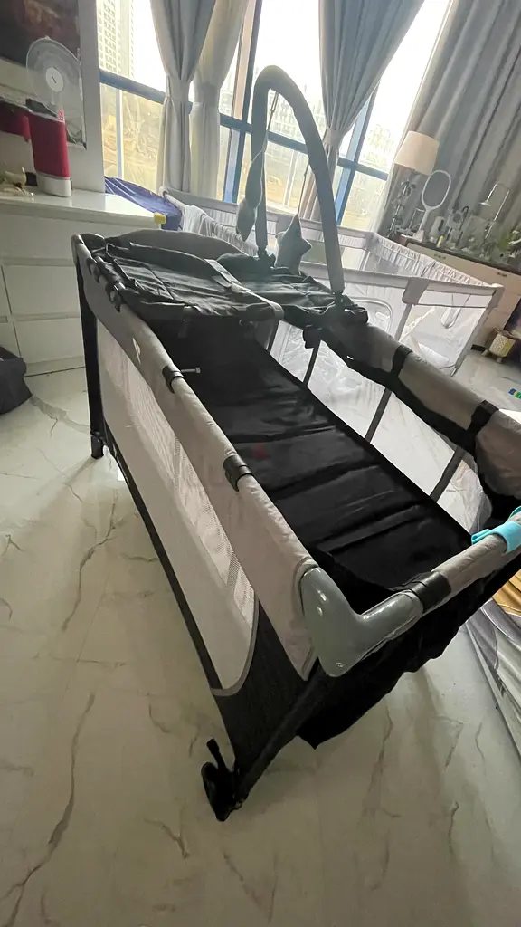 Used Baby Crib with Changing Table Attachment | dubizzle Dubai