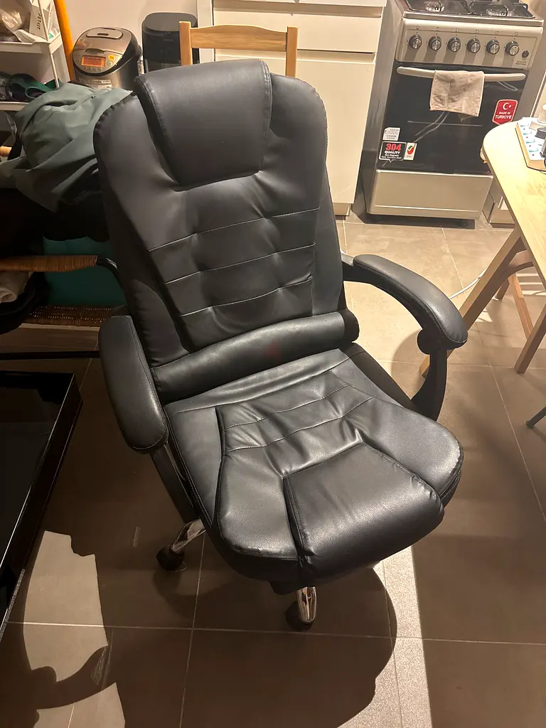 Comfortable Leather Office Chair for Sale | dubizzle Abu Dhabi