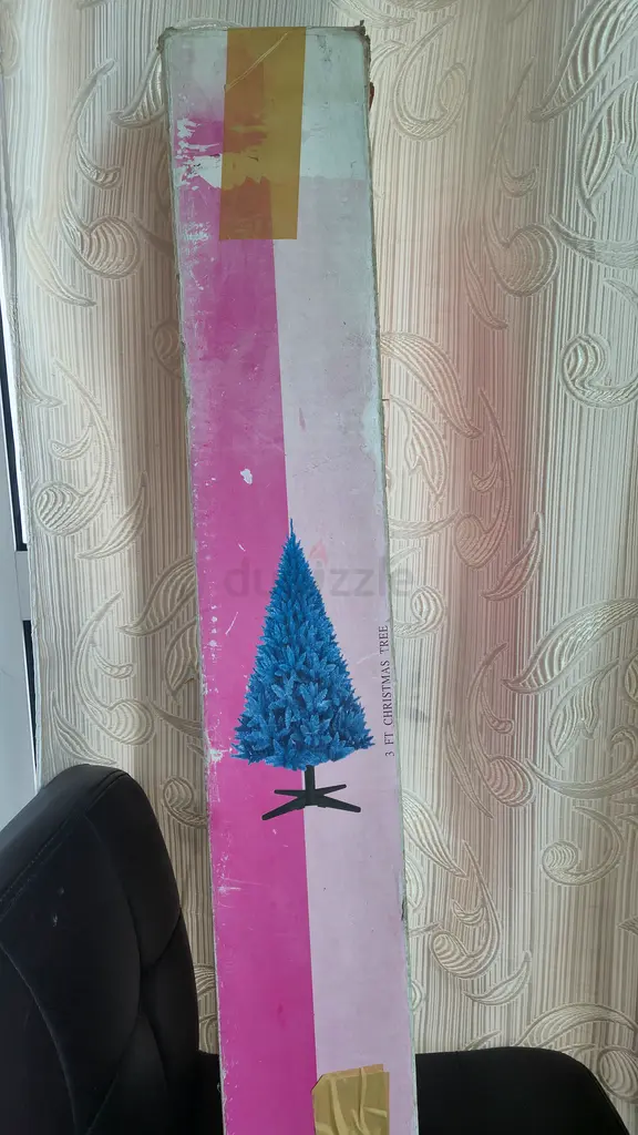 Beautiful green Artificial Christmas Tree for Sale | dubizzle Dubai