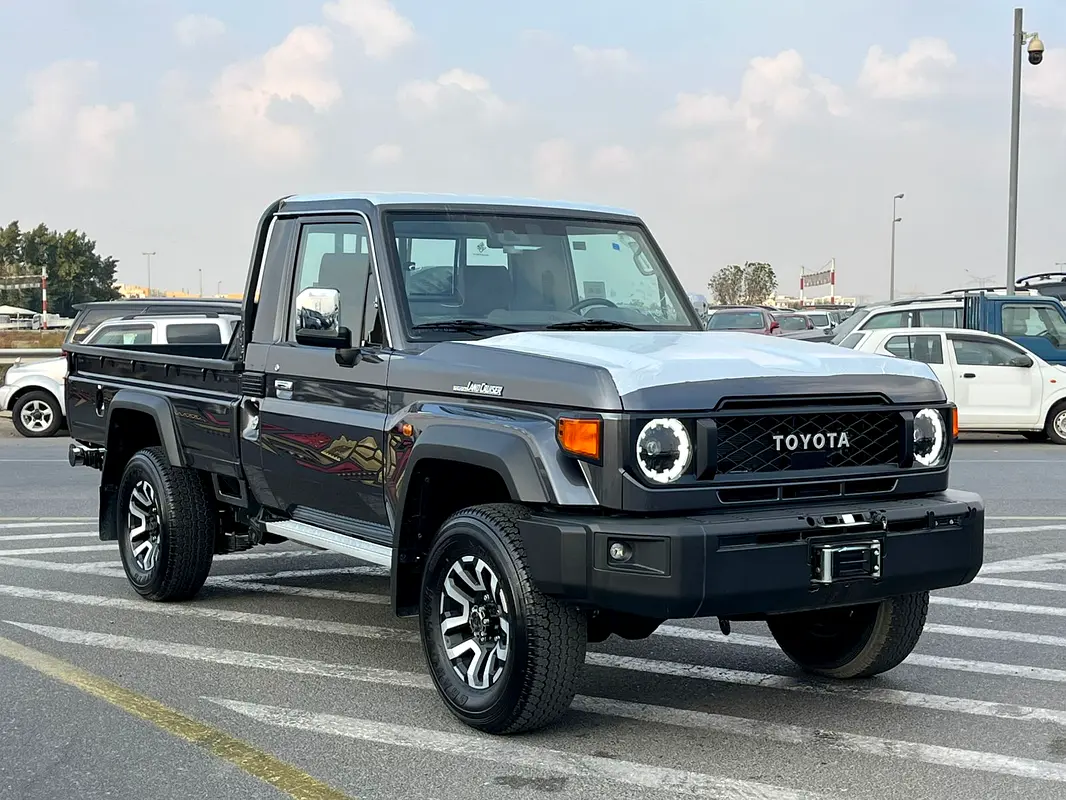 Toyota Land Cruiser 79 SC Pickup 2025 Petrol | dubizzle Dubai