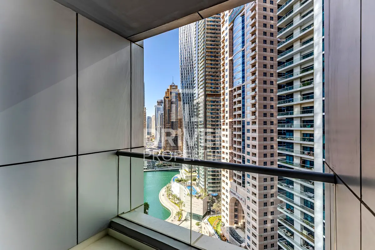 Apartment: Fully Renovated | Amazing Marina View | Big Layout ...