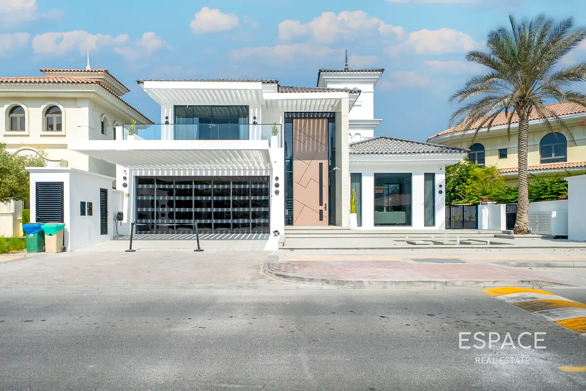 Villa: Upgraded Furnished Smart Home Villa | dubizzle Dubai