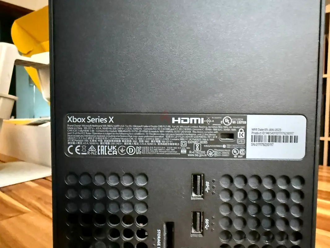 Microsoft Xbox Series X Console with 4 Controllers Game | دوبيزل رأس الخيمة