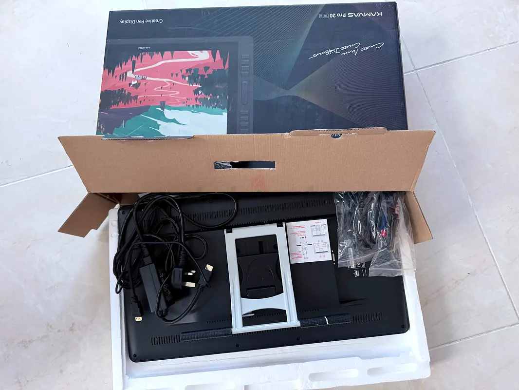 Huion Kamvas pro 20 creative drawing board | dubizzle Abu Dhabi
