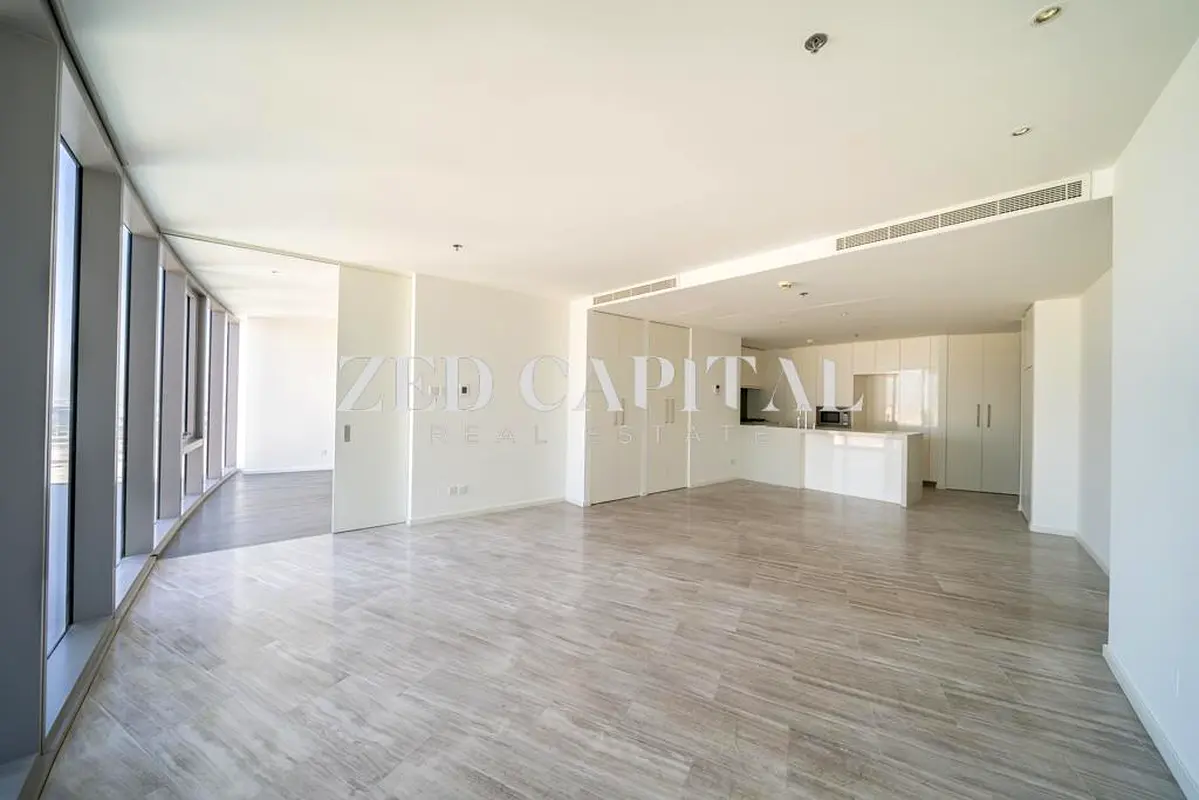 Apartment: Burj Khalifa Views | Vacant | Big Layout | dubizzle Dubai