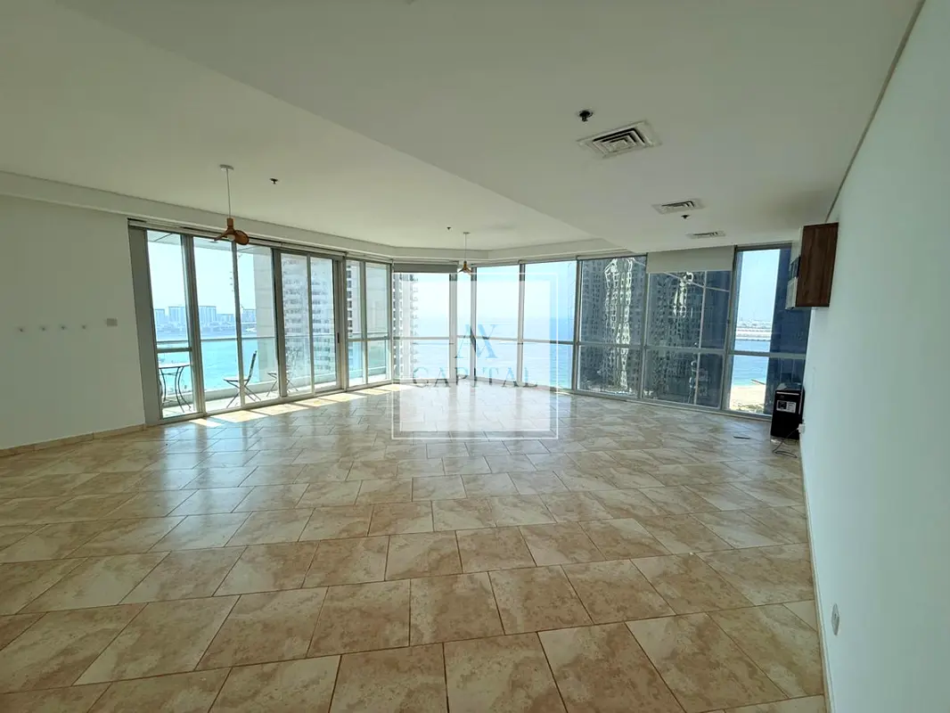 Apartment: Sea View | Huge Layout | Maid and Storge Room | dubizzle Dubai