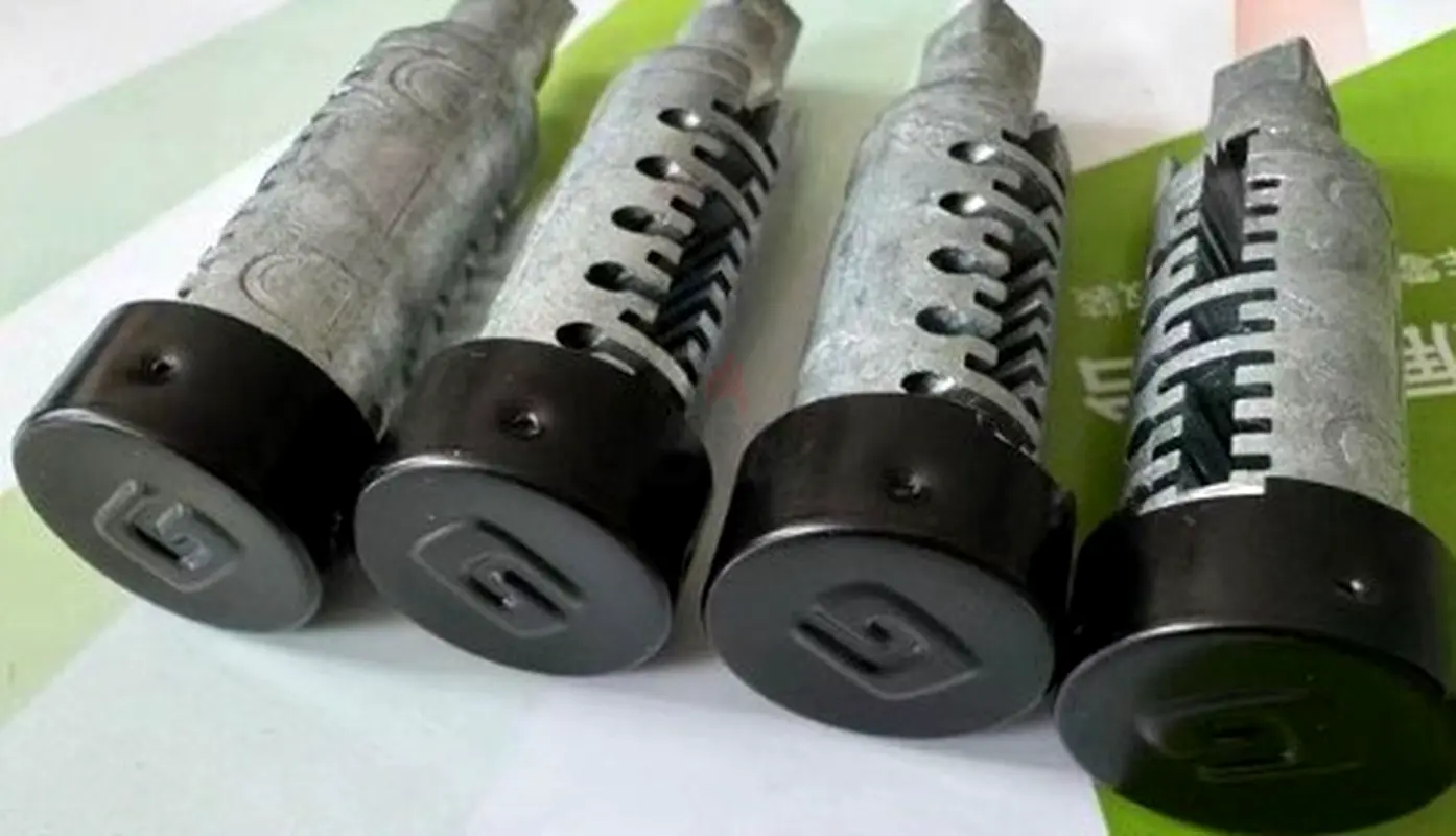 Mercedes-Benz G-Class W464/W465 G-Shaped Lock Core | dubizzle