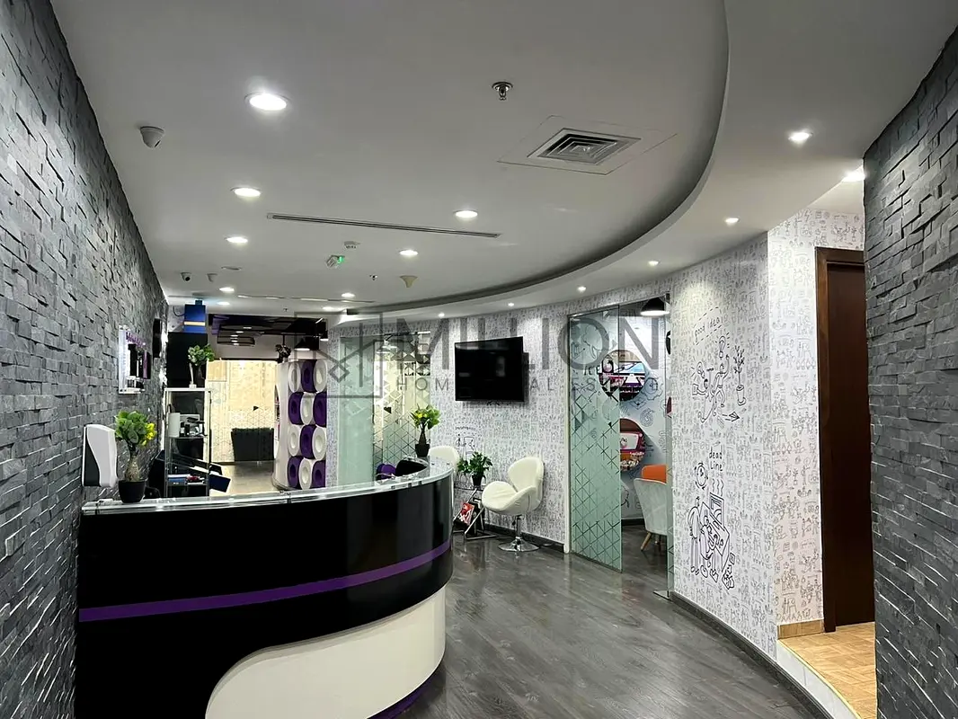Office: Modern Furnished Office for Rent Ready-to-Move-In | dubizzle Dubai