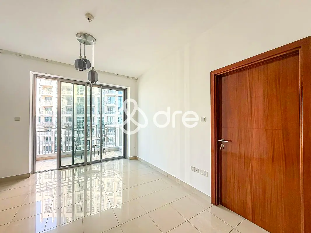 Apartment: BURJ KHALIFA VIEWS | CHILLER FREE | SPACIOUS | dubizzle Dubai