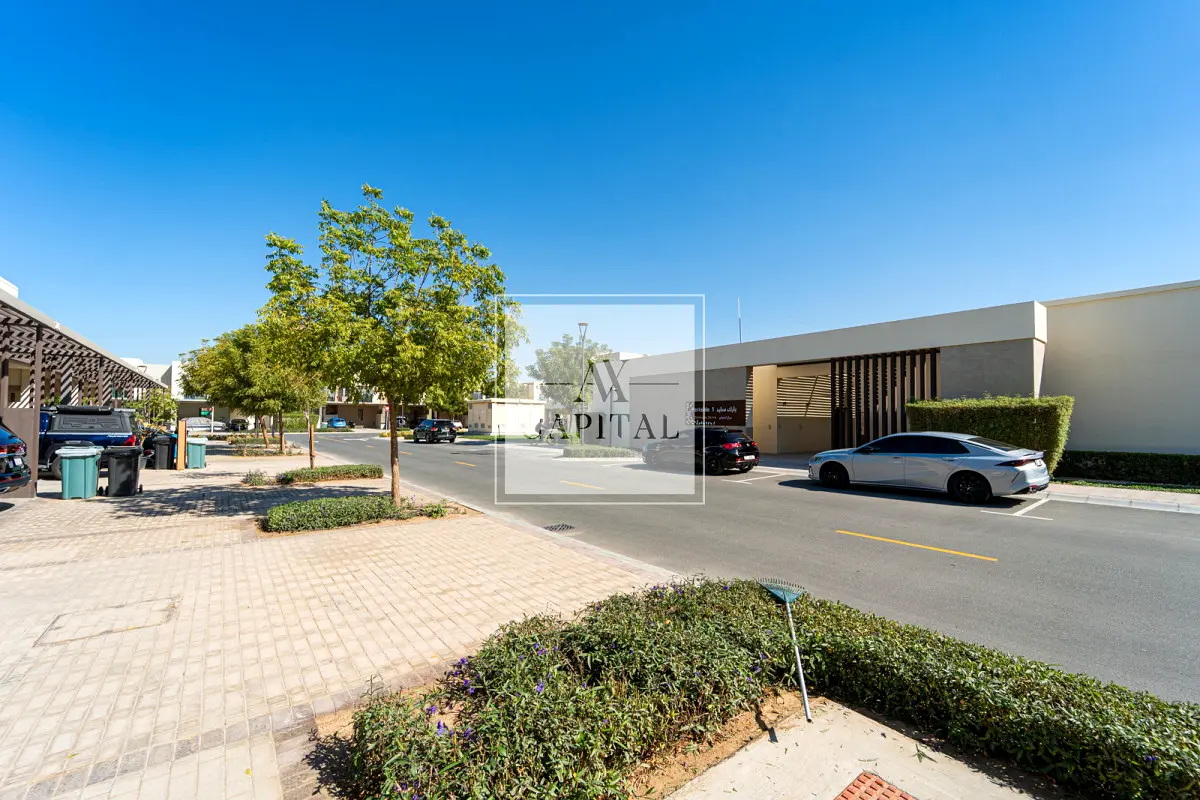 Townhouse: Prime Location | Vacant | Upgraded Garden | dubizzle Dubai