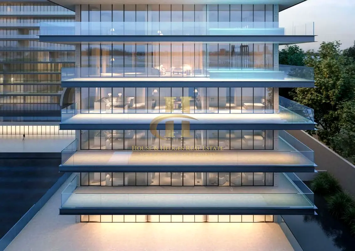 Penthouse: Iconic Beachfront|The Definition of Refined Living ...