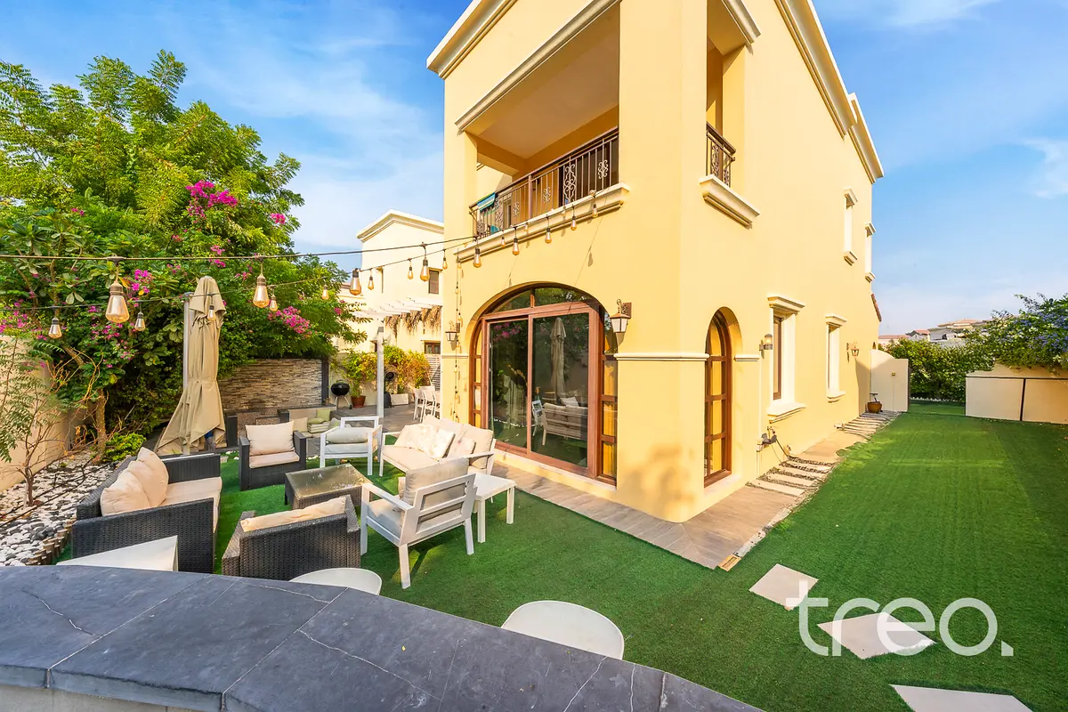 Villa: Exclusive | Prime Location | Large Plot | dubizzle Dubai