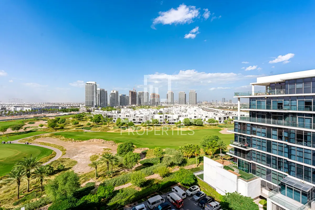 Apartment: Luxury Golf-View Residence | Fully Furnished | dubizzle Dubai