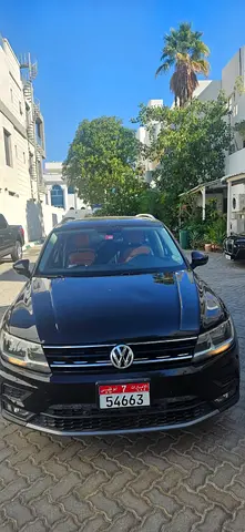 Used Volkswagen Cars With Steering Wheel Audio Controls for Sale in Abu ...