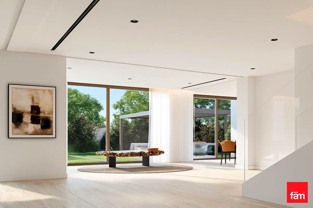 Villa: Fully Renovated I Internal Location I Vacant | dubizzle Dubai