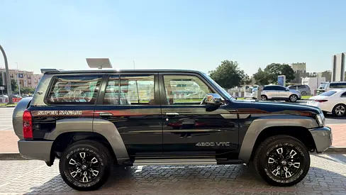New Nissan Patrol Safari With Side Steps for Sale in Dubai | dubizzle