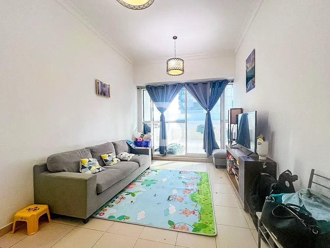 Apartment: Unfurnished Unit | Spacious | Available soon | dubizzle Dubai