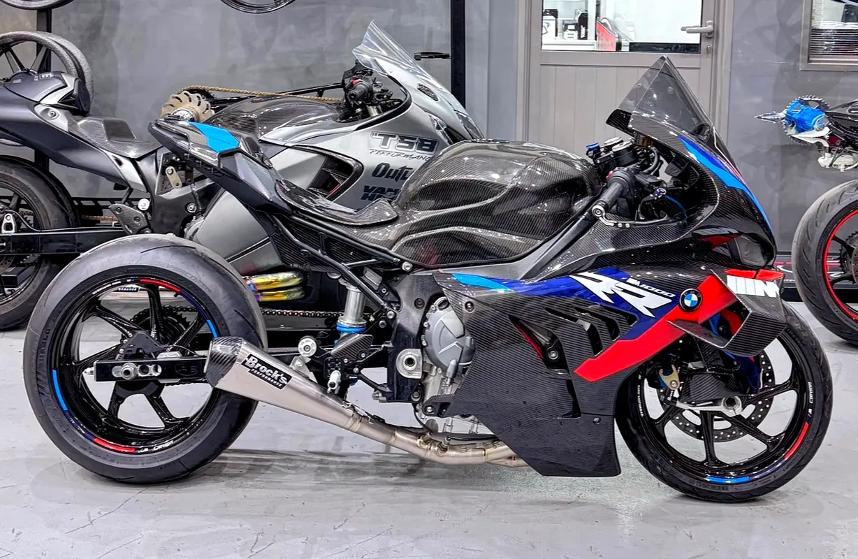 M 1000 RR 2023 | dubizzle