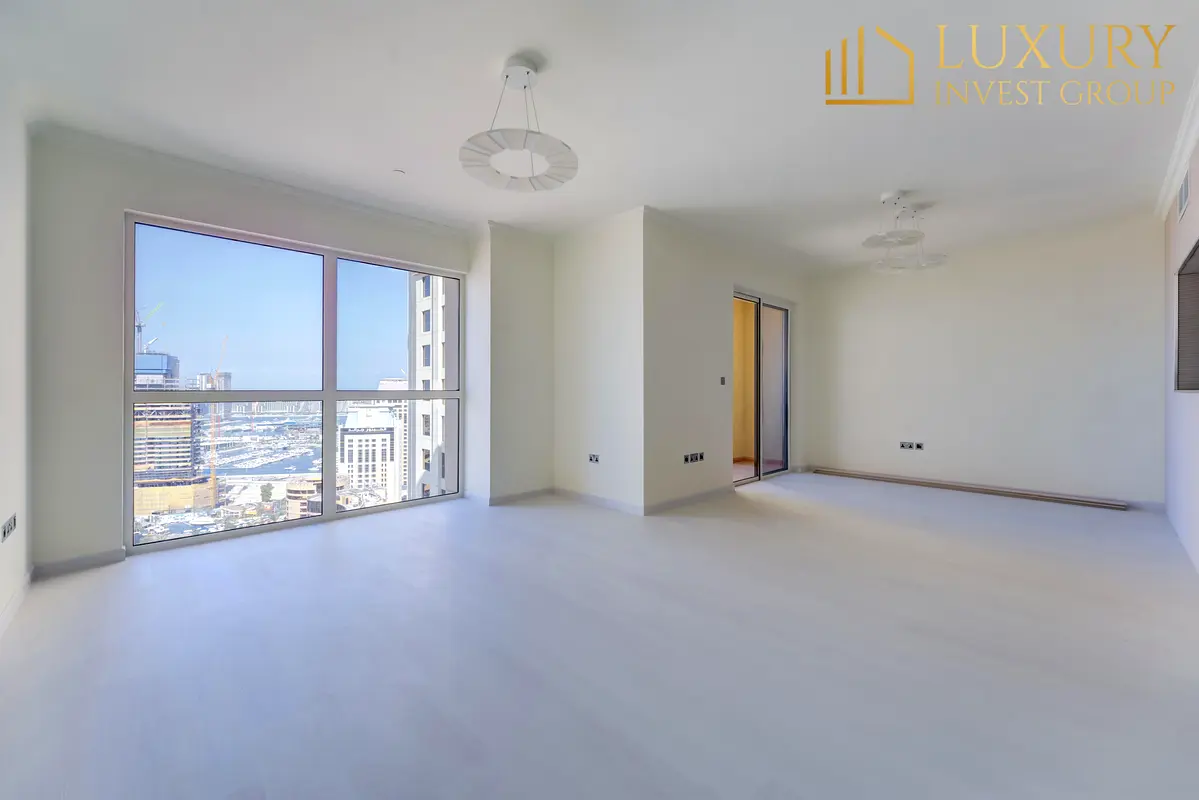 Apartment: Sea View | Fully Upgraded | High Floor | dubizzle Dubai