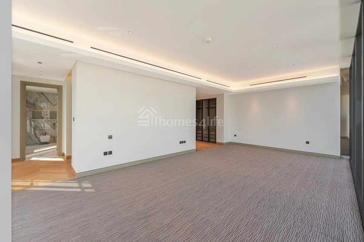 Apartment: Luxurious 4 Bedroom | Full Sheikh Zayed View | dubizzle Dubai