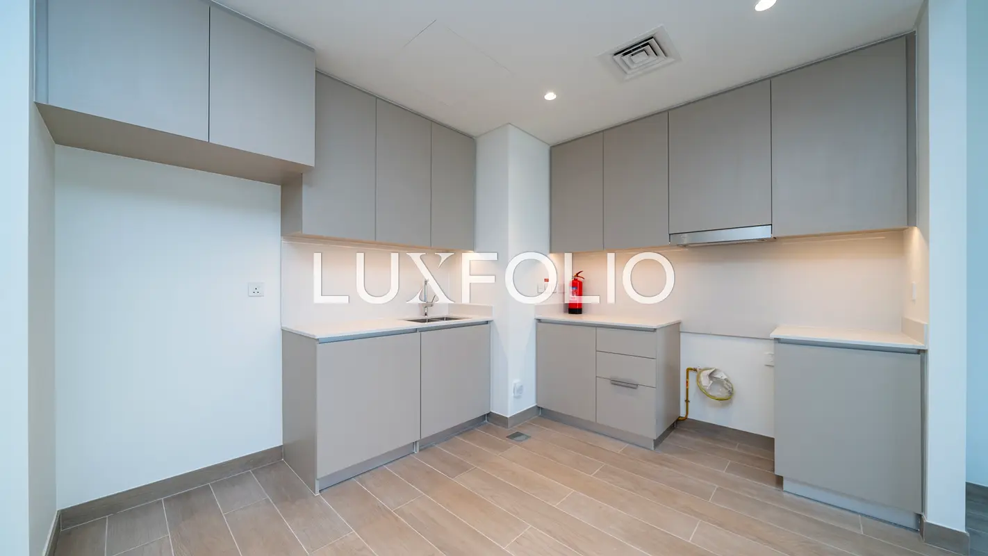 Apartment: Direct Full Canal and Beach View | Vacant On Transfer ...