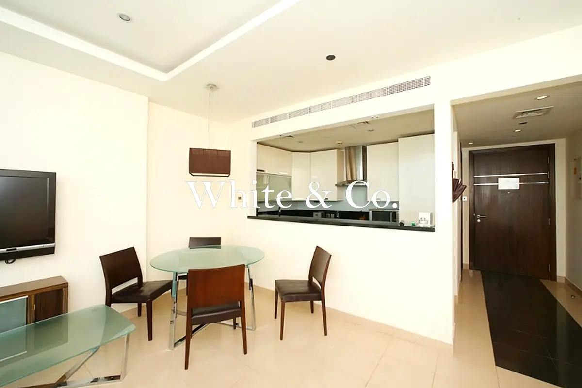 Apartment: High Floor | Lake View | Bonnington Tower | dubizzle Dubai